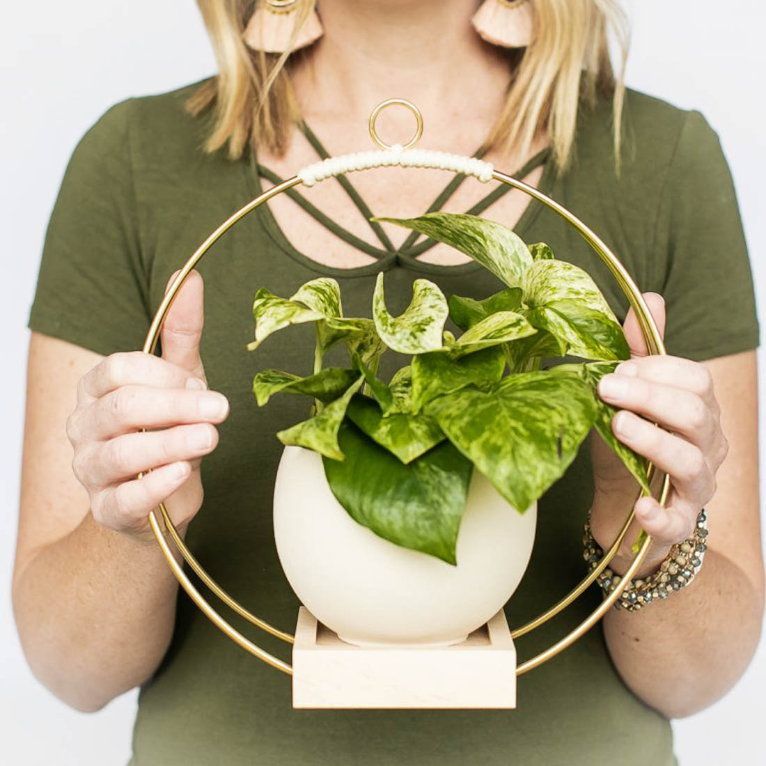 Braid & Wood Classic Shimmer Plant Hanger - Medium