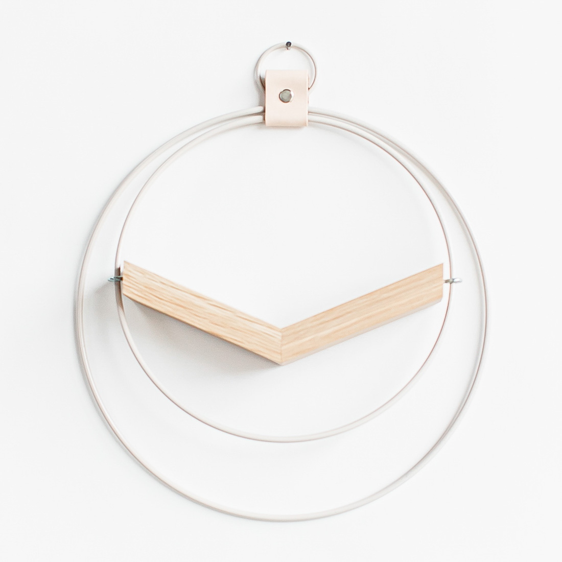 Braid & Wood Light & Airy V-Hanger - Small
