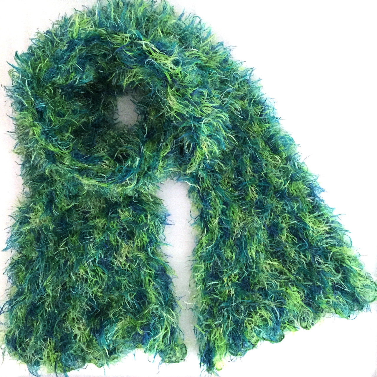 Magic Scarf - Treasure Island