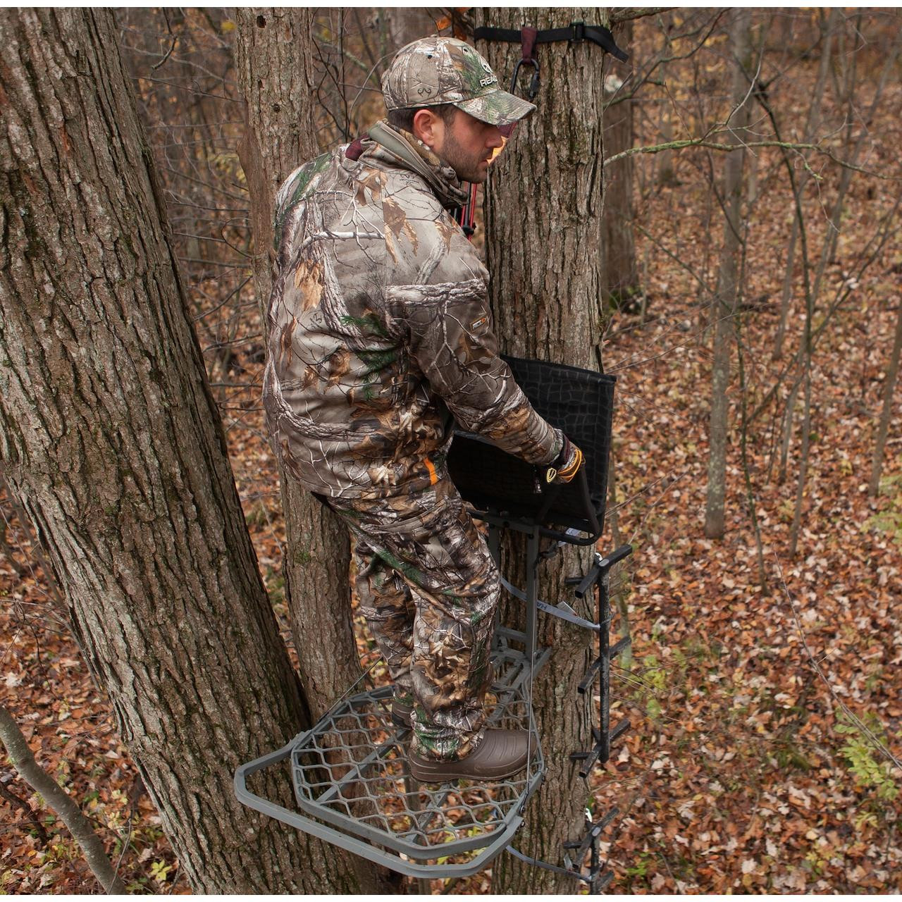 Hawk Helium Kickback LVL Hang-On Treestand - Presleys Outdoors