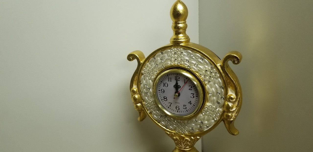 Beautiful Faux Pearl "Aurora" Clock (Quartz) - Annie Rooster's Sally ...