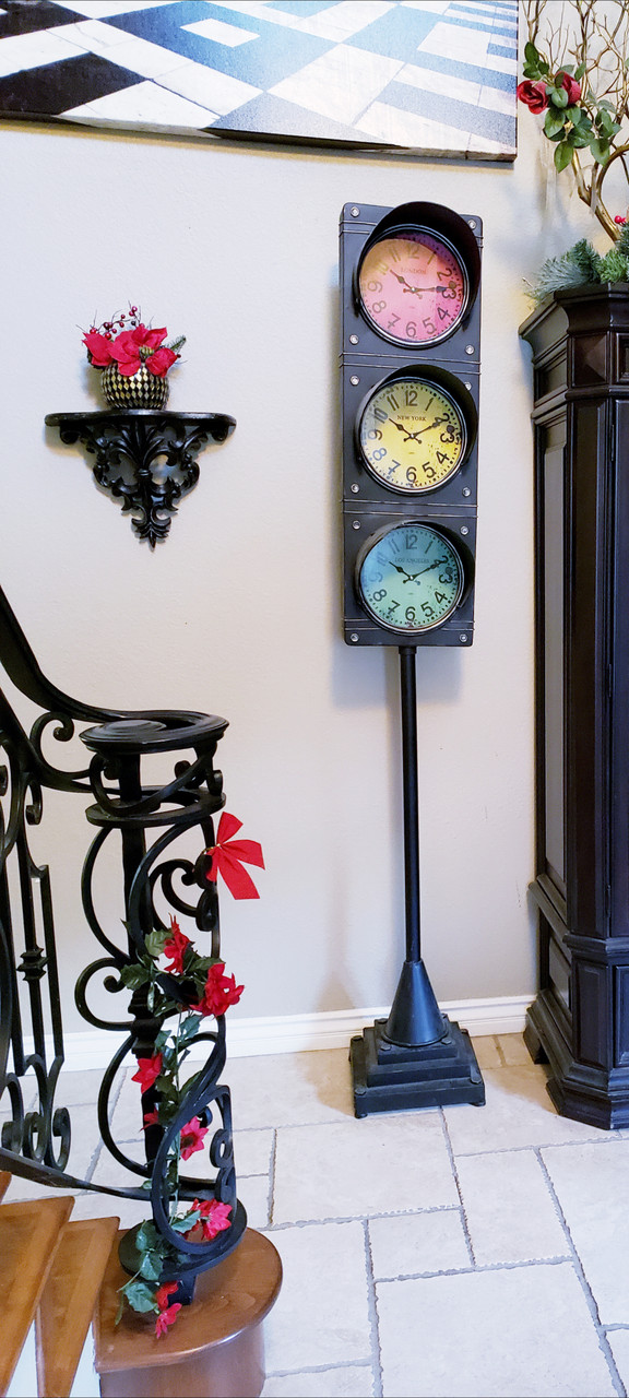 Retro Traffic Light Clock w/Stand London, New York, Los Angeles - Annie ...