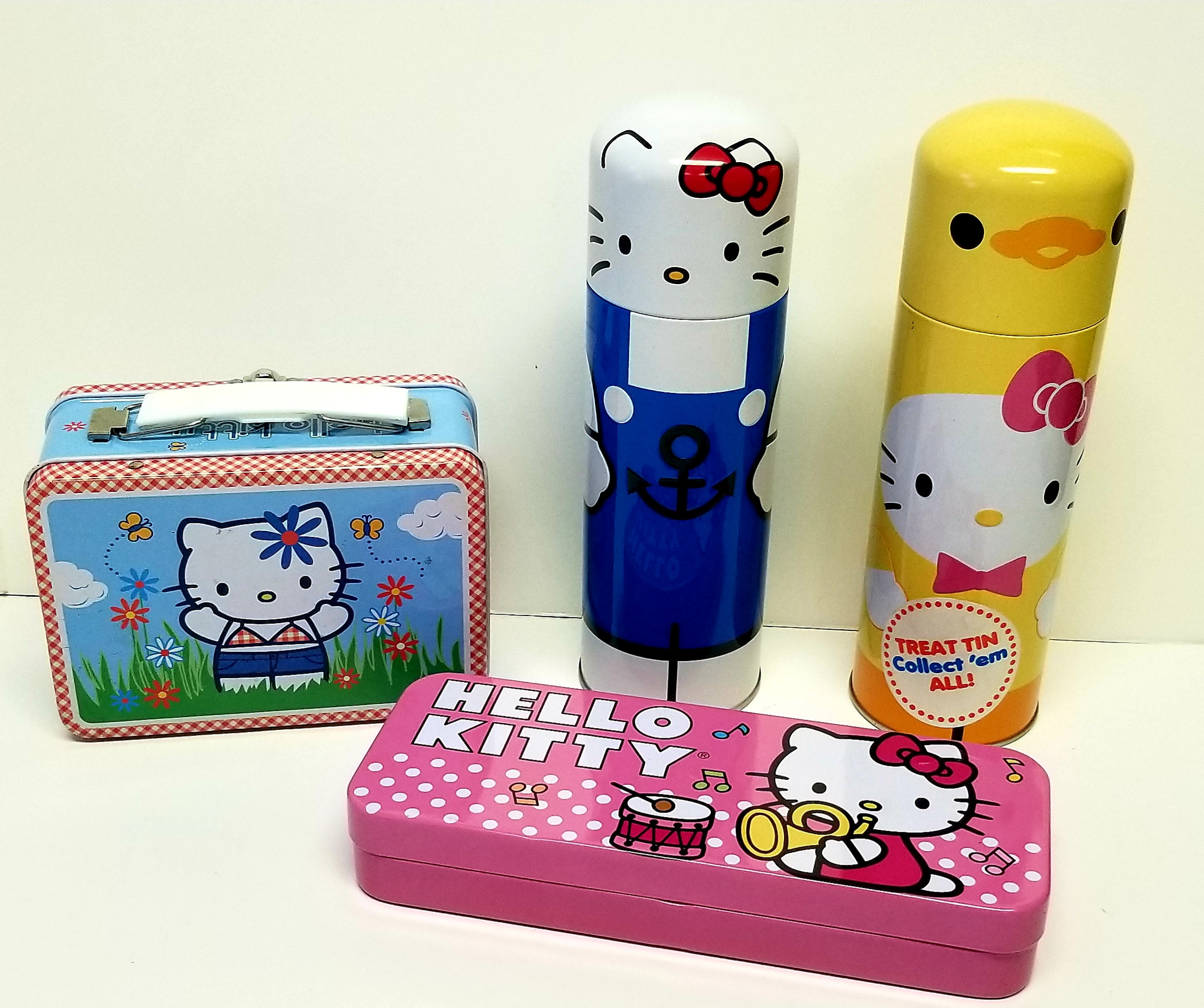 Collection Of 4 Hello Kitty Tin's/Mini-Lunch - Annie Rooster's Sally ...