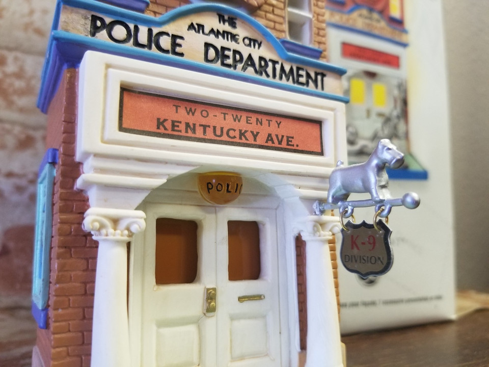 Two-Twenty Kentucky Ave "Police Department" Monopoly Depart 56 - Annie ...