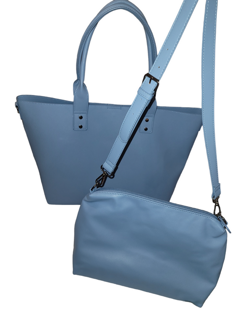 iFLY Weekender Travel Blue Tote - Annie Rooster's Sally Ann's Antiques ...