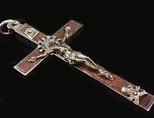 Sisters of Carmel: Crucifixes
