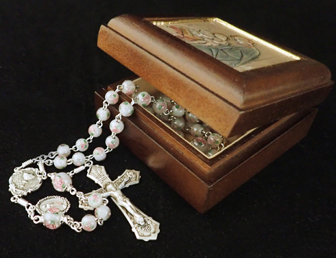 Sisters of Carmel: Handmade Rosaries