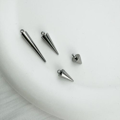 Small Stainless Steel Spikes - 22mm | The Ring Lord