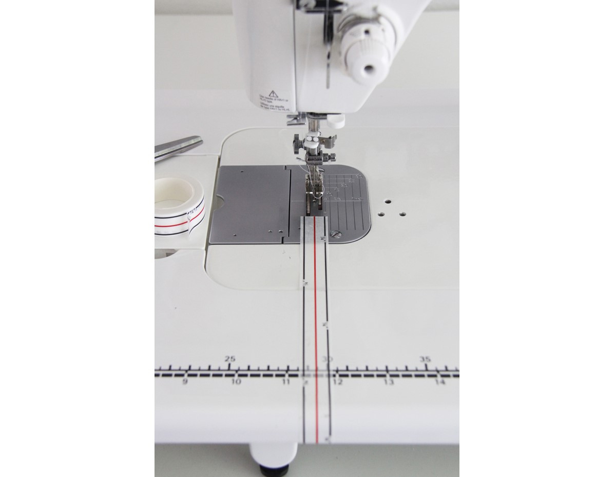 1/4" Sewing Guide Adhesive Tape, Diagonal Lines - 10m - Couling Sewing ...
