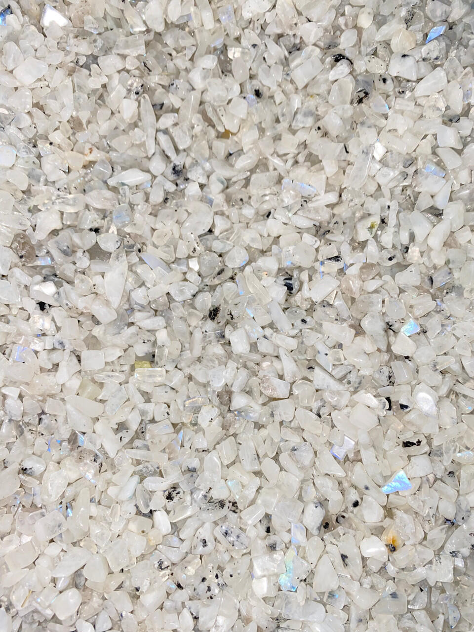 Bulk Rainbow Moonstone Chips (1 lb. Bag) Size 5mm - 7mm | New Moon ...