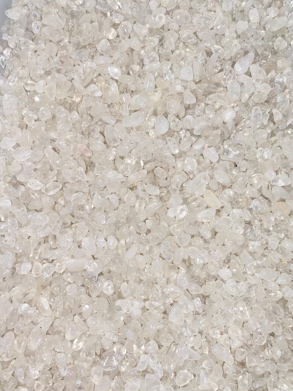 Bulk Clear Quartz Crystal Chips (1 lb. Bag) Size 6mm - 8mm | New Moon ...