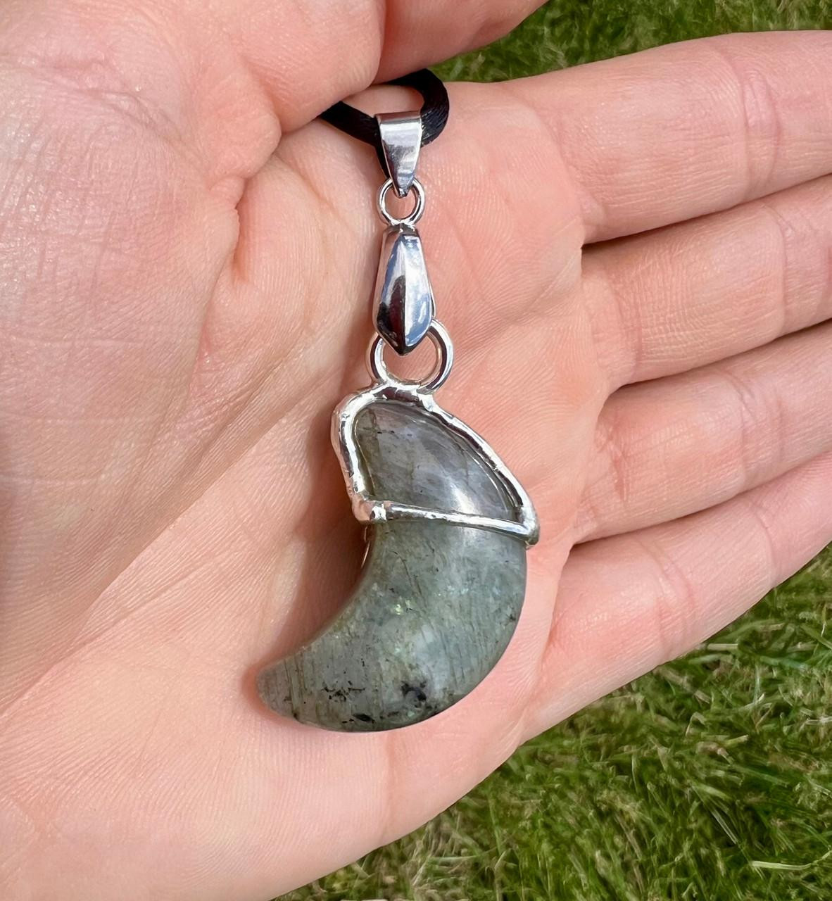 Starseed Moon Amulet | New Moon Beginnings