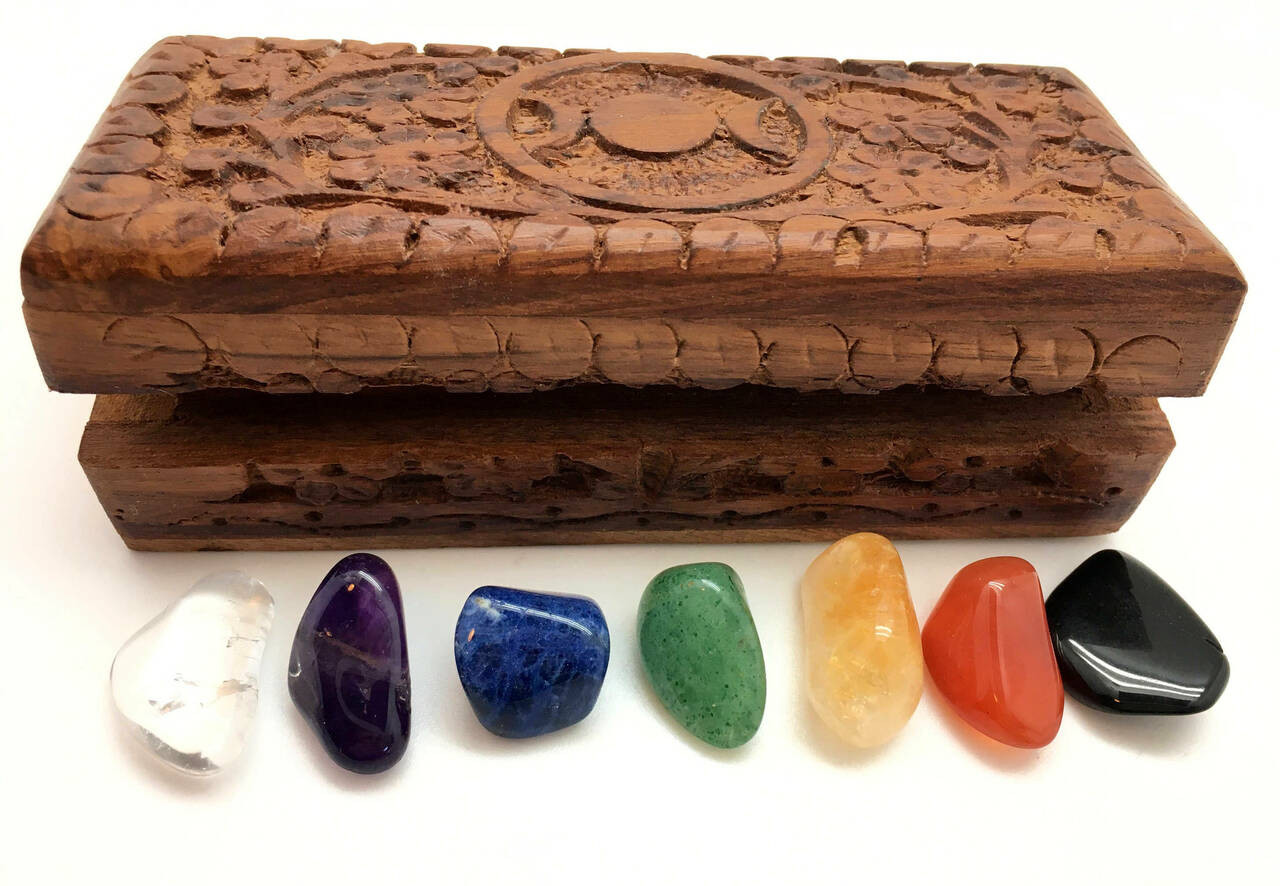 7 chakra Stone Set with Triple Moon Wooden Box (Tumbled) | New Moon ...