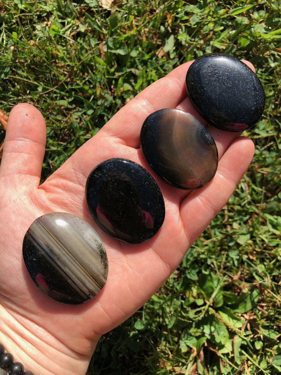 Onyx Worry Stone - Polished Stone Oval | New Moon Beginnings