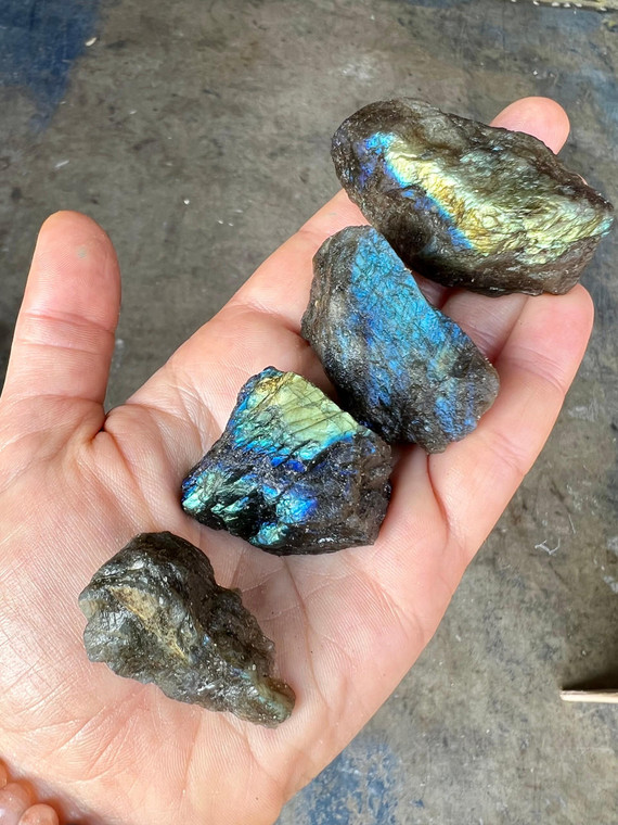 Raw Labradorite Stone | New Moon Beginnings