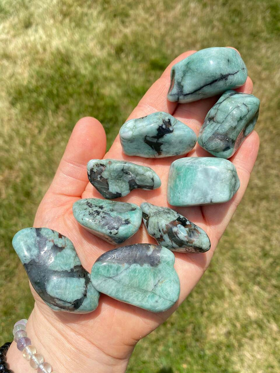 Tumbled Emerald - Emerald Tumbled Stone - Grade AB | New Moon Beginnings