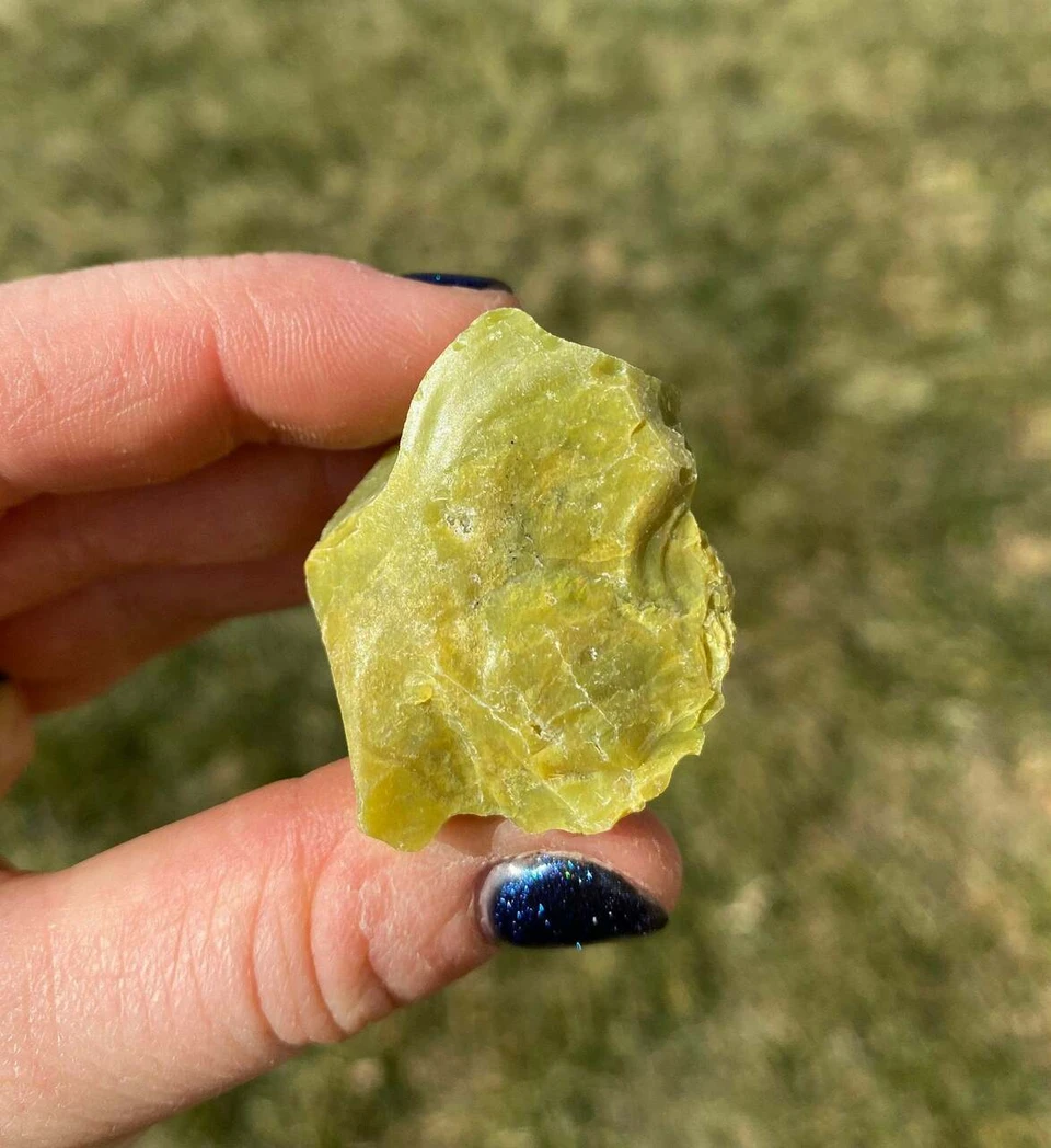 Raw Green Calcite Stone | New Moon Beginnings