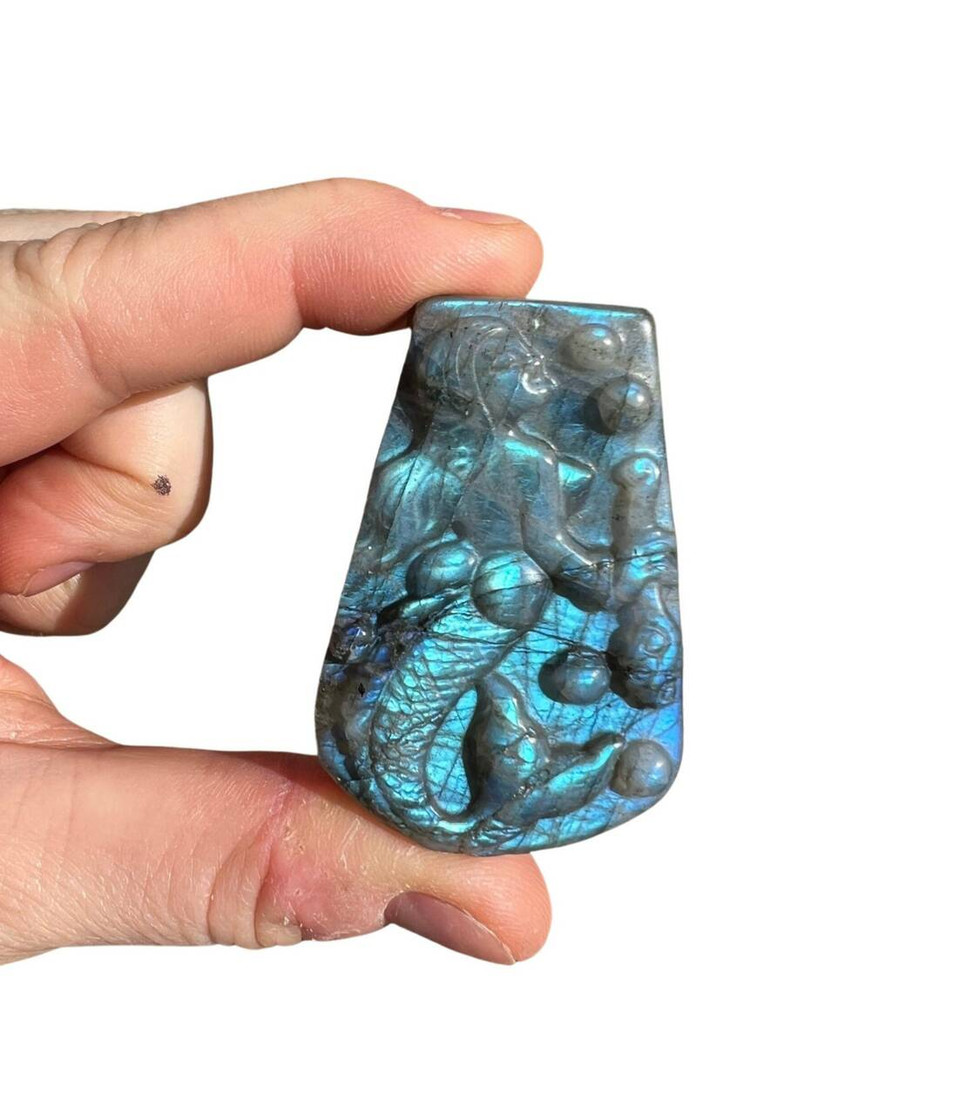 Raw Labradorite Stone | New Moon Beginnings