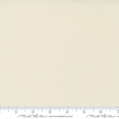 Bella Solids Eggshell - 1/2 yard
