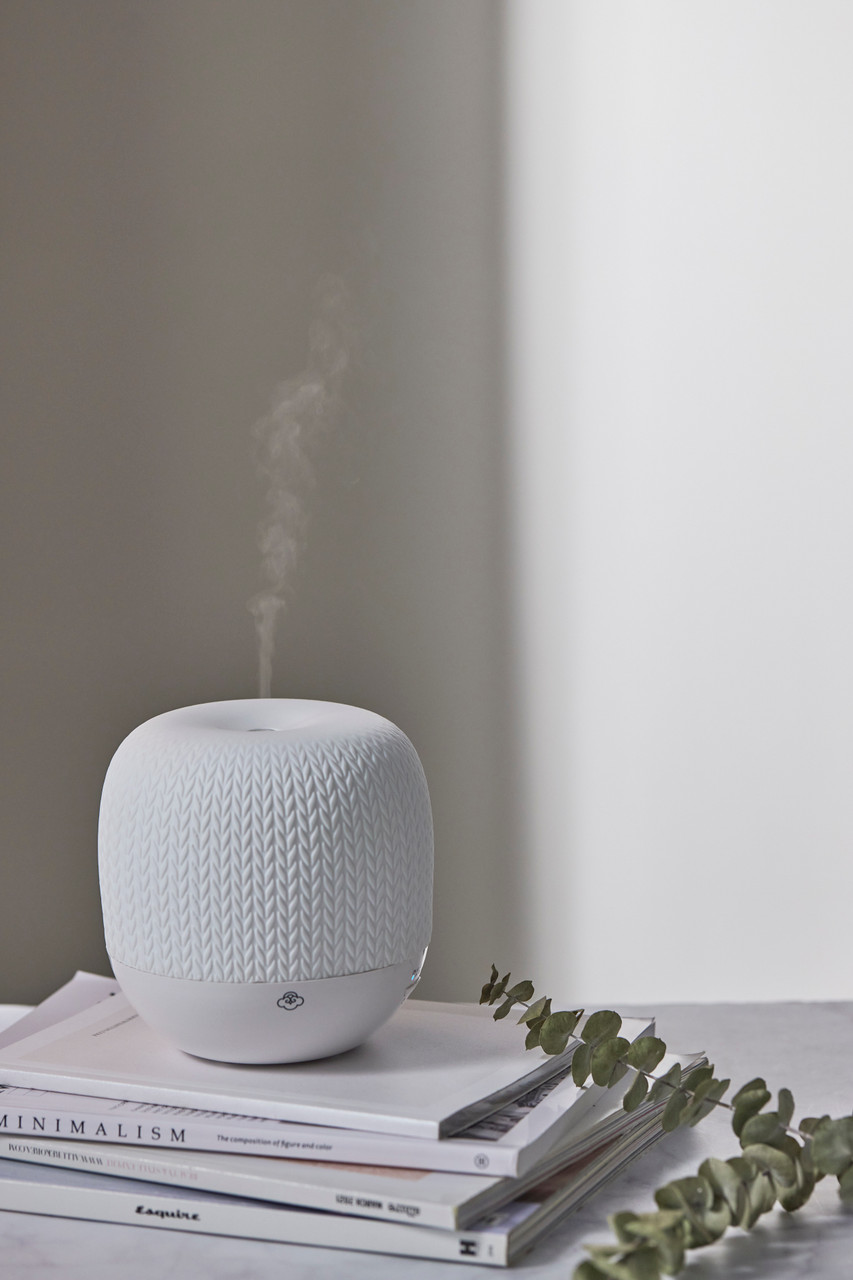 Knit White Ceramic Ultrasonic Diffuser