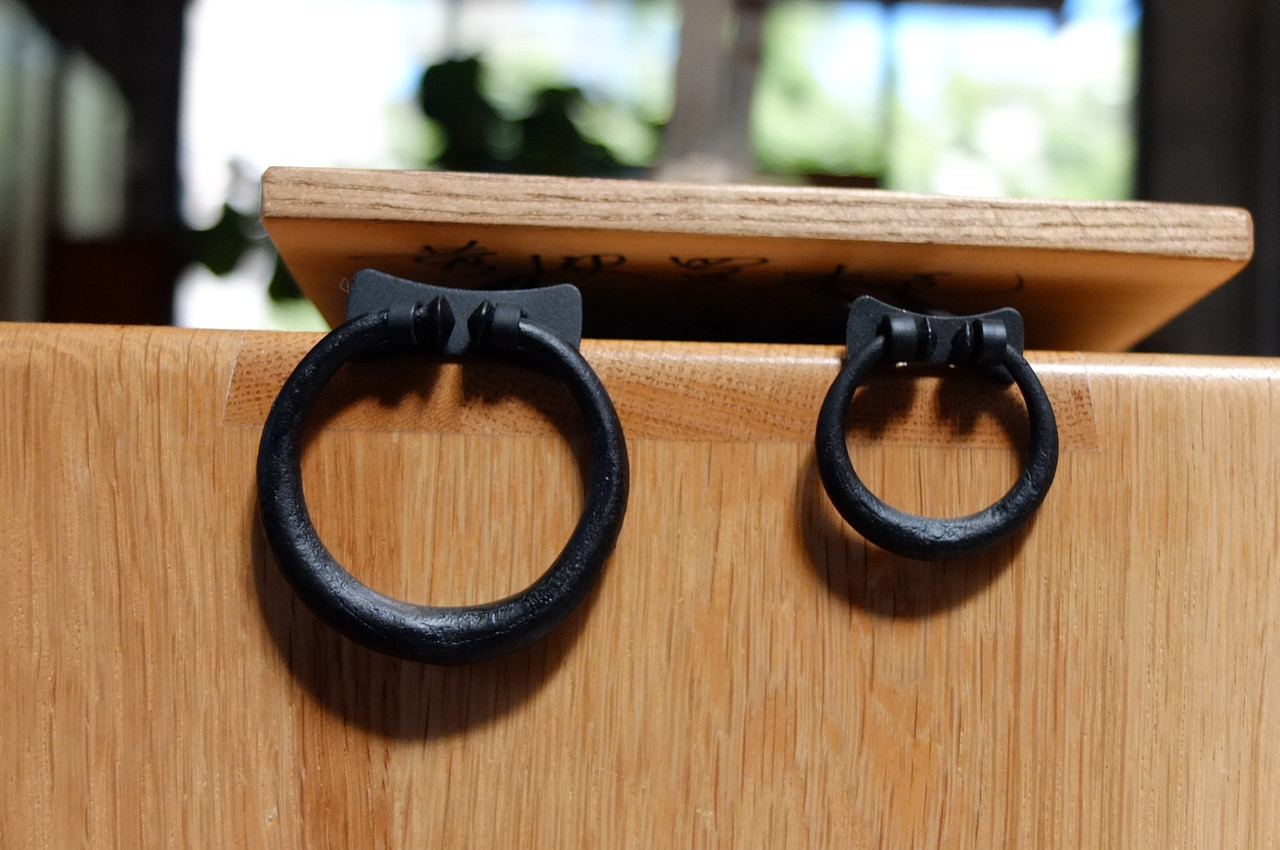 Tansu Handle, Moon Pull