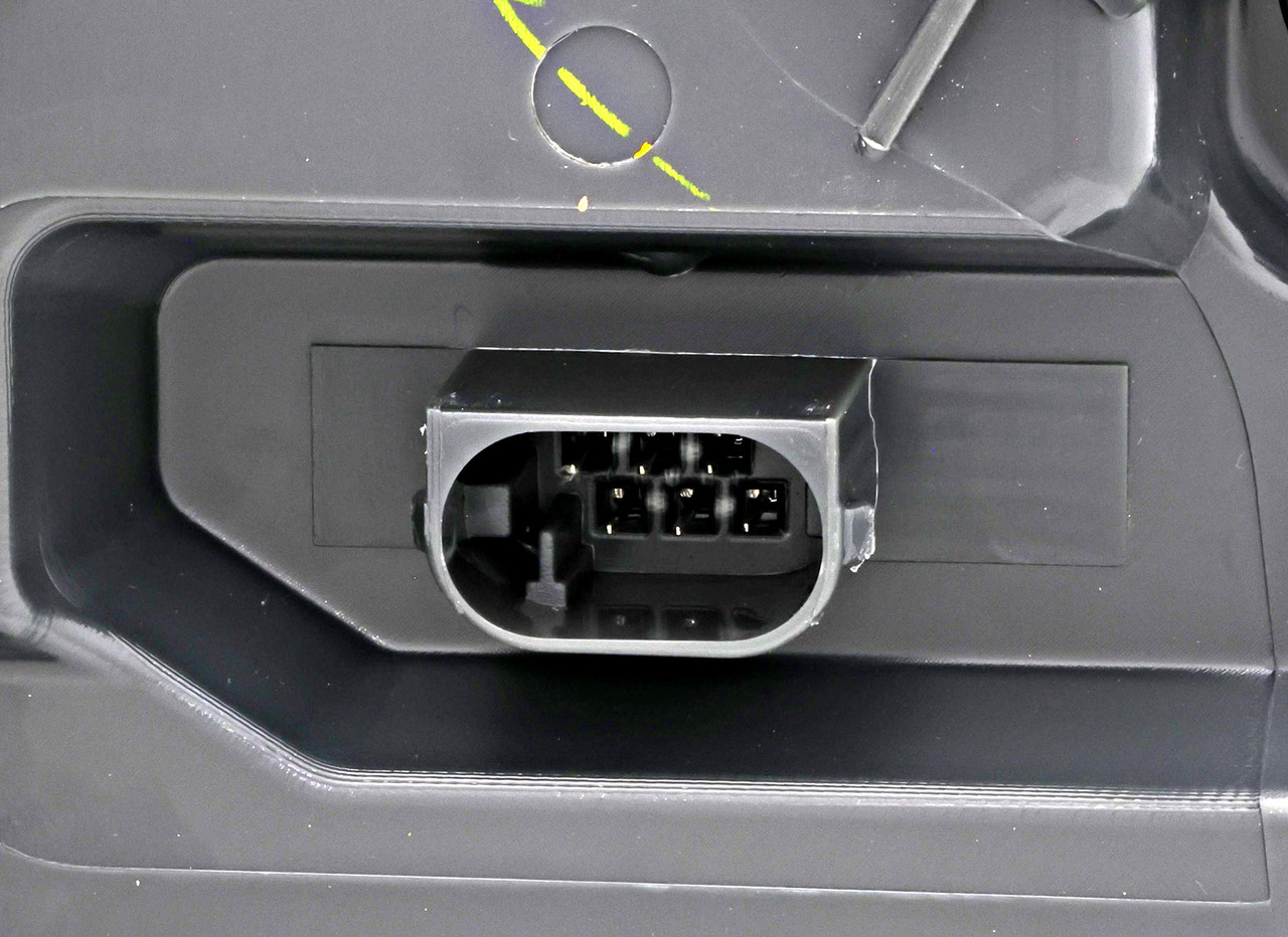2016-2018 Mercedes Benz GLE Tail Light Passenger Right Side