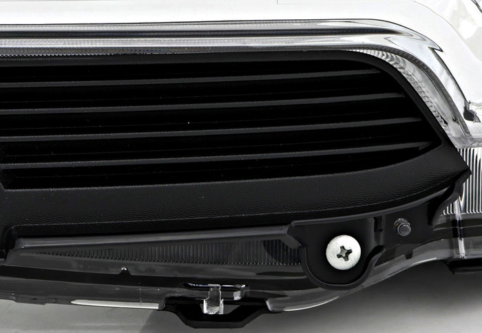 2019-2021 Toyota Tacoma Headlight Driver Left Side Halogen With Fog Light