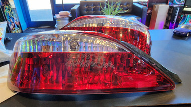 ( NEW OUT OF BOX) D-MAX STYLE CRYSTAL S15 TAIL LIGHT SET - KoruWorks