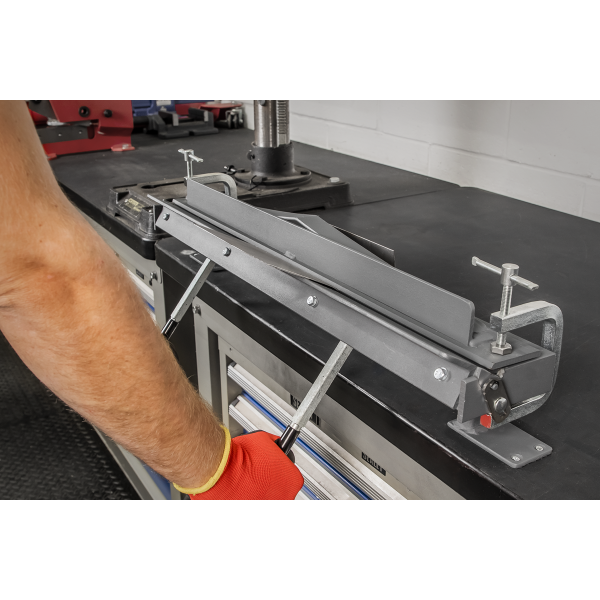 Sheet Metal Folder Vice/Bench Mounting 700mm TS01 | toolforce.ie