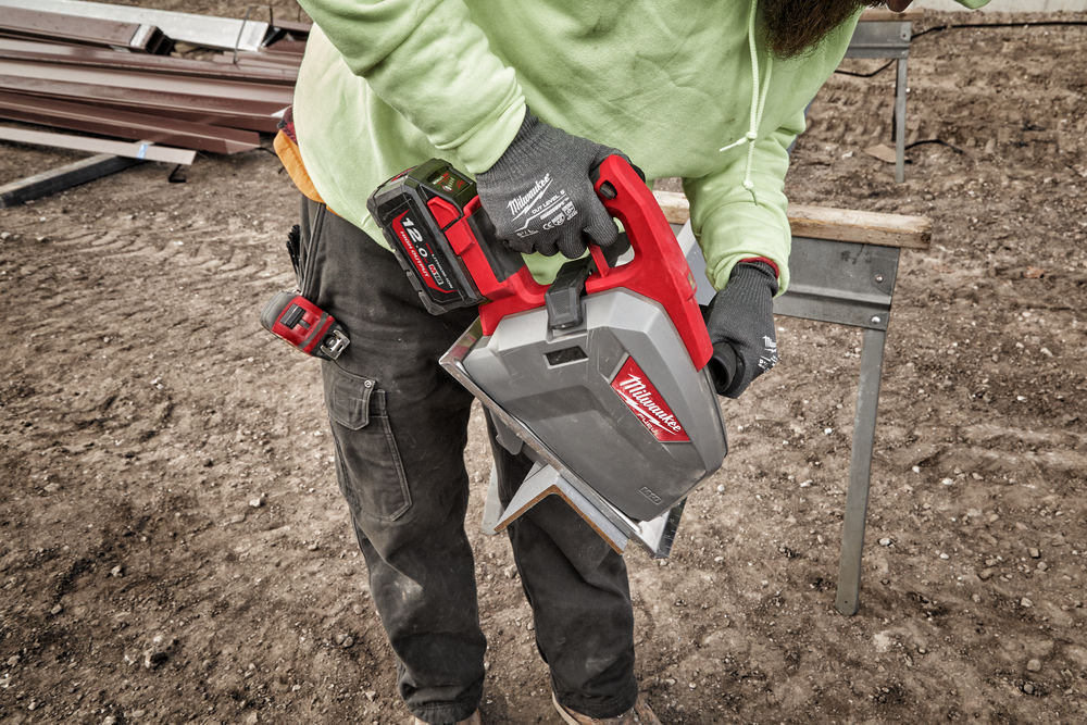 MILWAUKEE M18 FUEL METAL CIRCULAR SAW 66MM M18FMCS66-122C | Toolforce