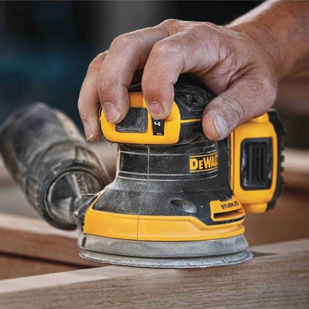 DeWalt 18V XR Brushless 125mm Random Orbital Sander DCW210N-XJ ...