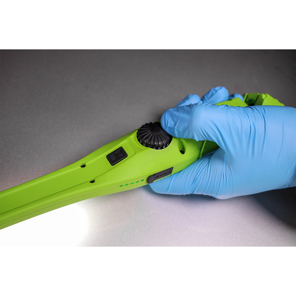 Sealey 360° 8W & 1W SMD LED Rechargeable Inspection Light - Green ...