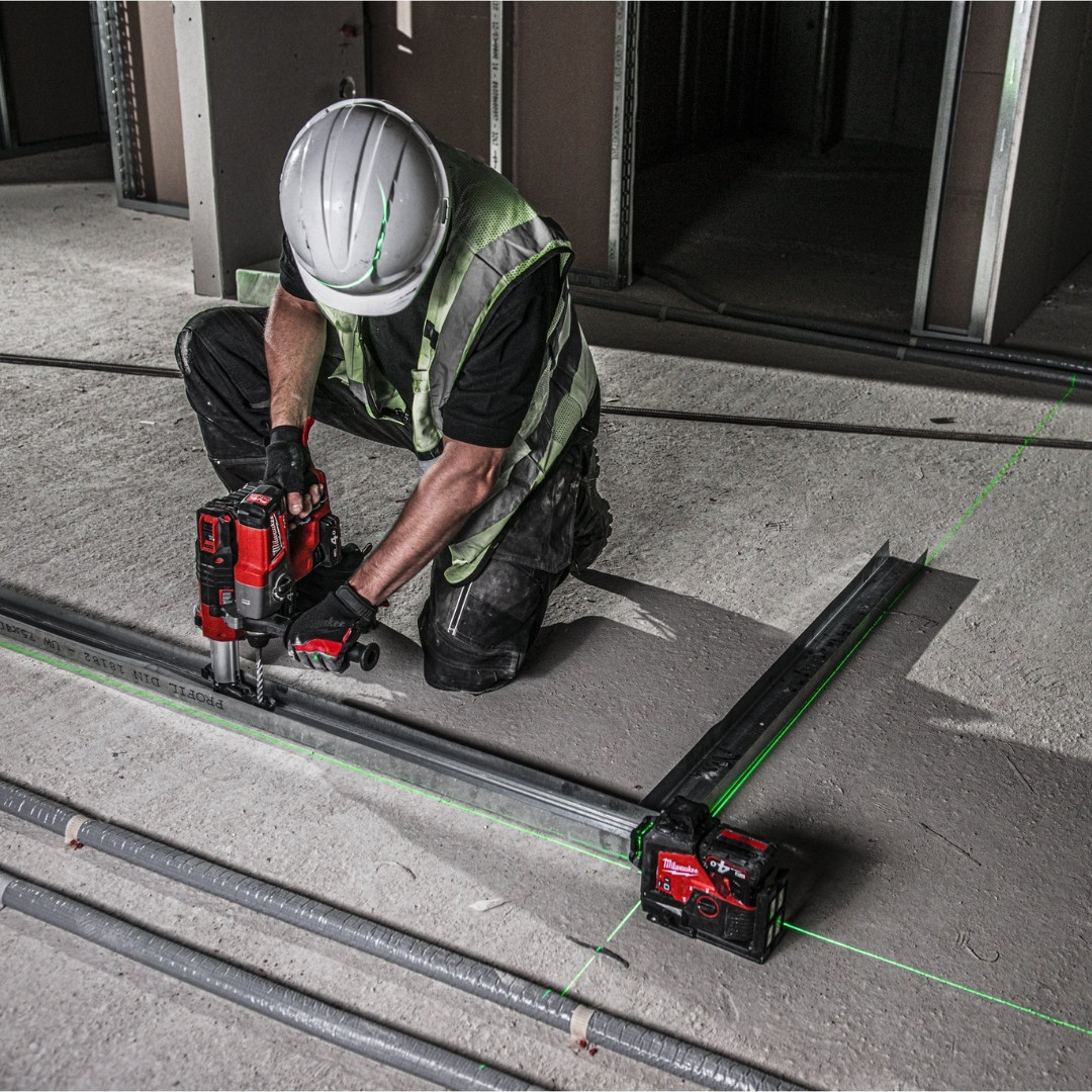 Milwaukee M12 Green 360° 3-Plane Laser Level Packout Kit M12 3PLKIT ...
