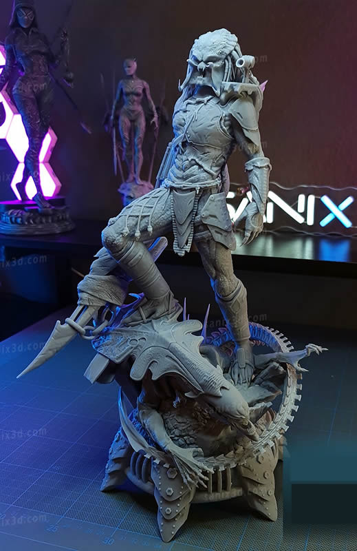 Elder Predator Statue - STL File 3D Print