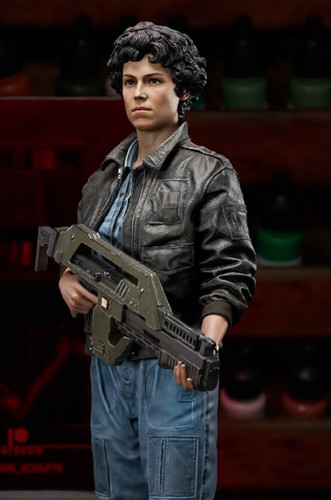 Ripley Alien Statue - STL File 3D Print