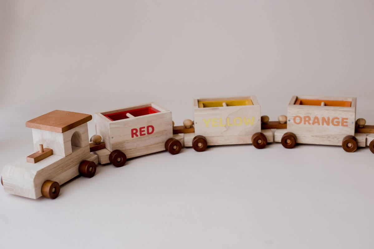 Qtoys Sorting Train on Sale! Fast Dispatch