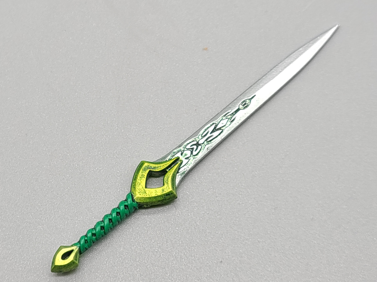 Vitruvian Armory - Boss Fight Studio Vitruvian HACKS - Queen Solan Sword