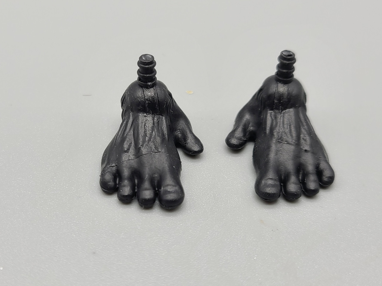 Vitruvian Armory - TEST SHOT > Deluxe Figure Black Ape Feet - Animal ...