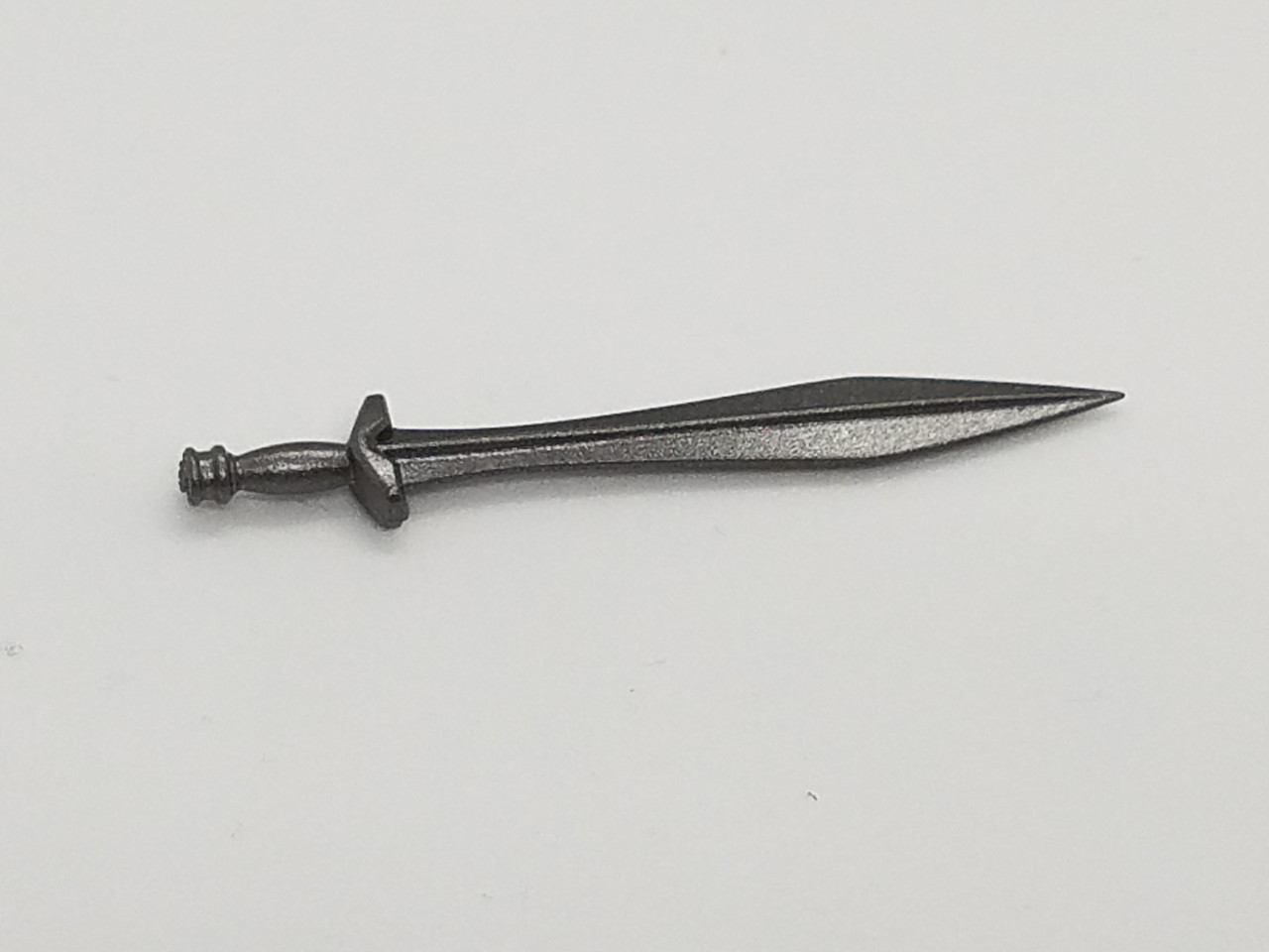 Aged Steel Long Sword - Vitruvian Armory