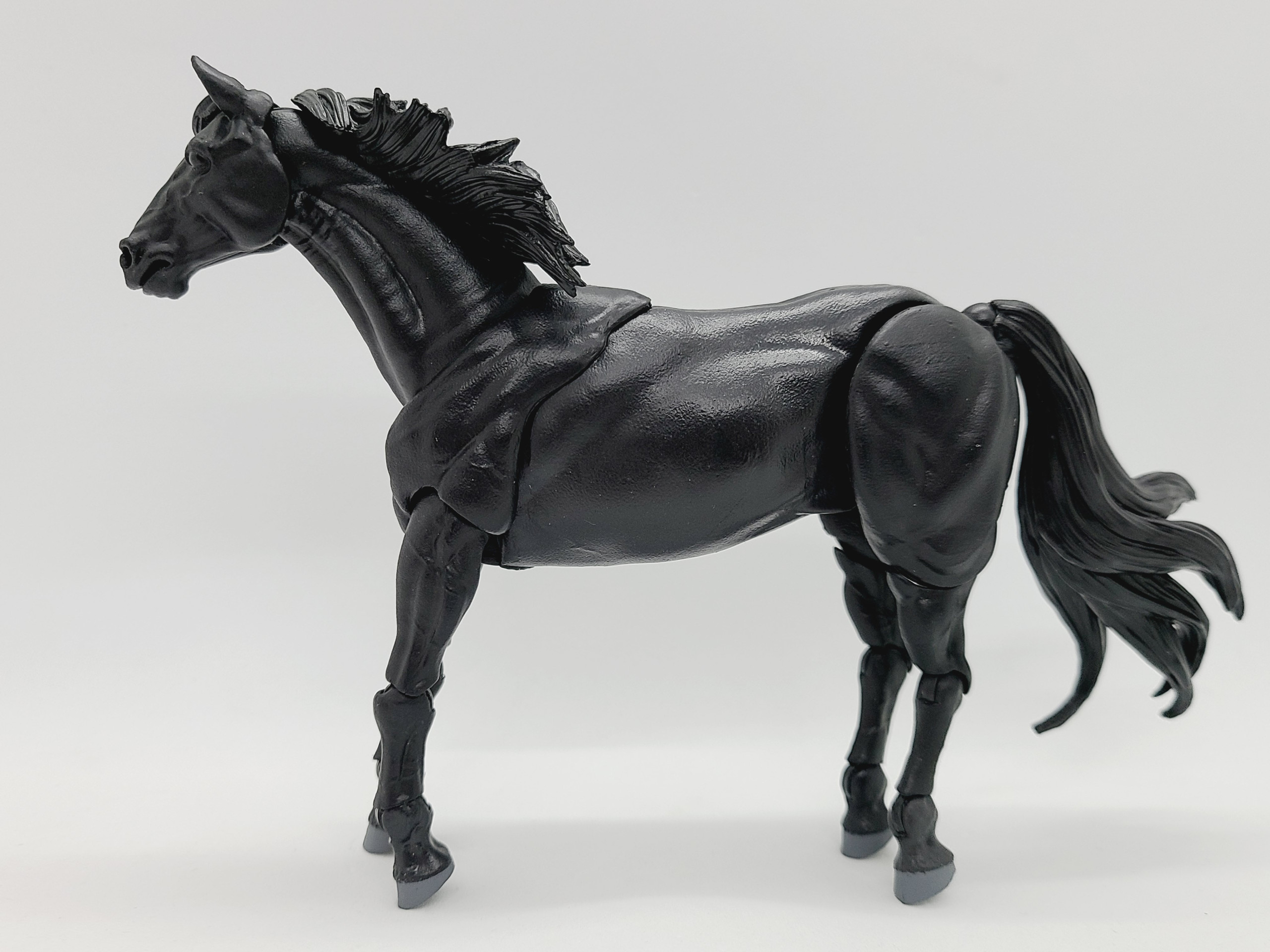 Black Steed Stand - Vitruvian Armory