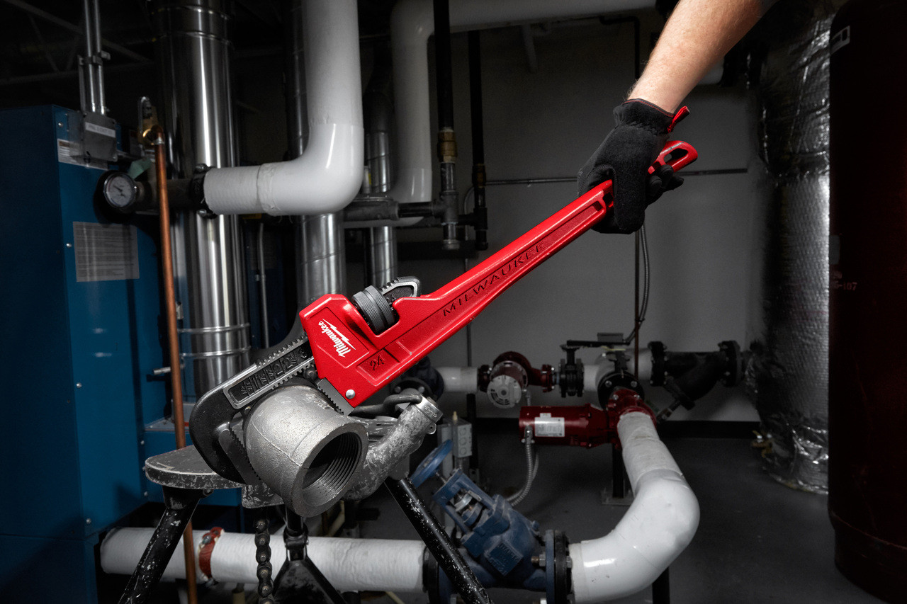 Milwaukee 48-22-7124 - 24 in. Steel Pipe Wrench - Canucktools.ca ...
