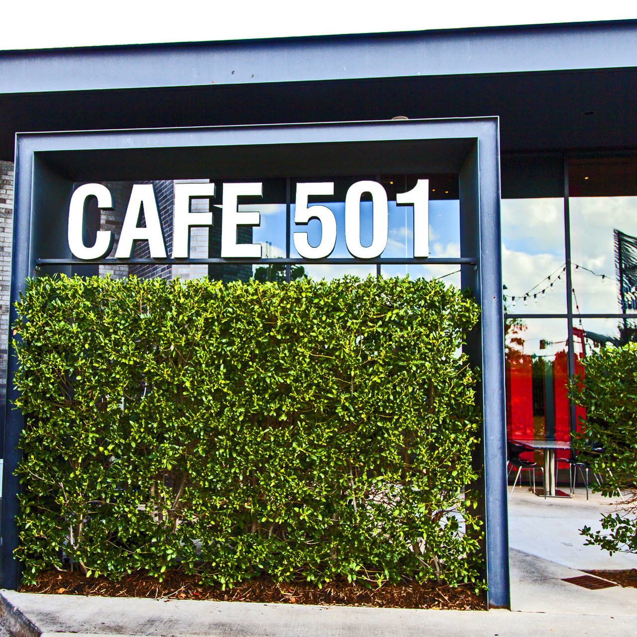 Cafe 501 Classen Curve