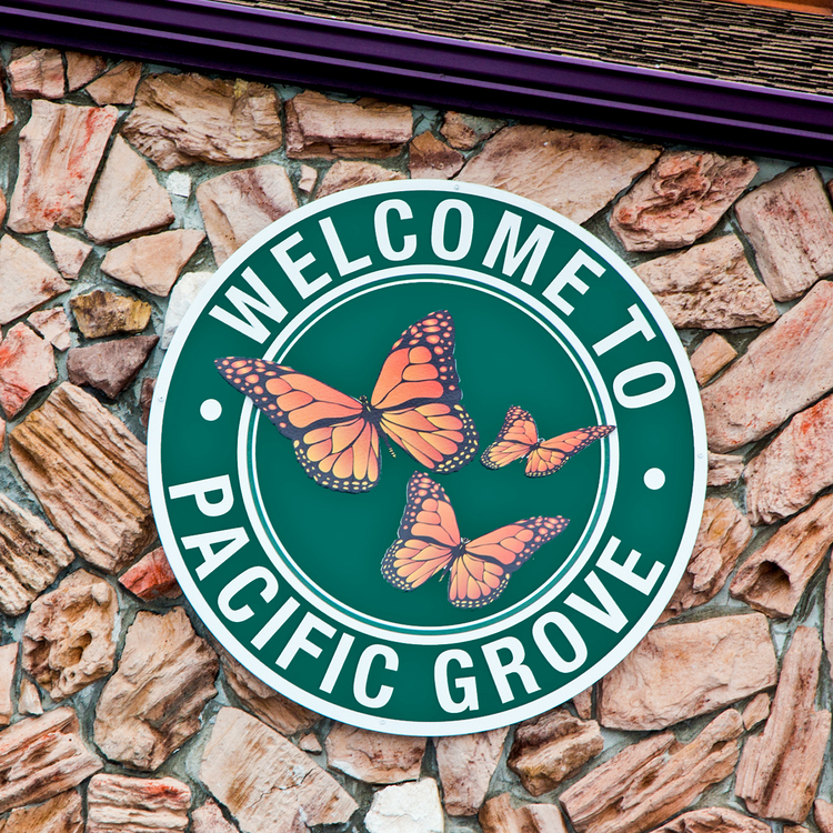 Pacific Grove Circle Sign