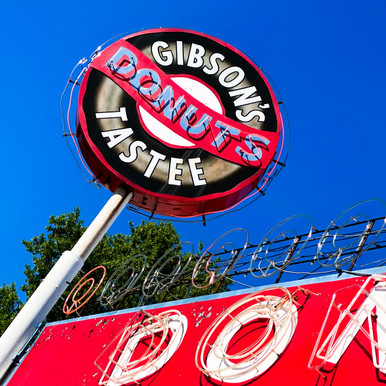 Gibson's Donuts - South Austin Gallery