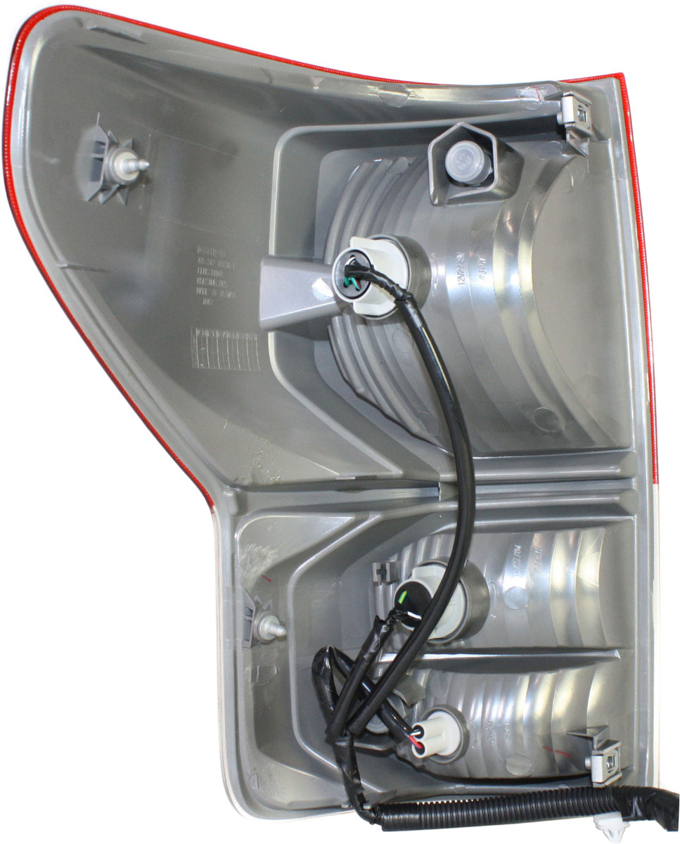 TUNDRA 10-13 TAIL LAMP RH, Assembly - Busted Auto Parts