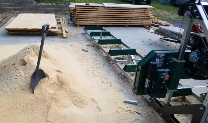 Sawyers vs Sawdust - Woodland Mills Canada