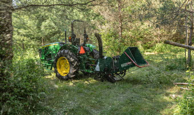 How to Use a Wood Chipper - Woodland Mills Canada