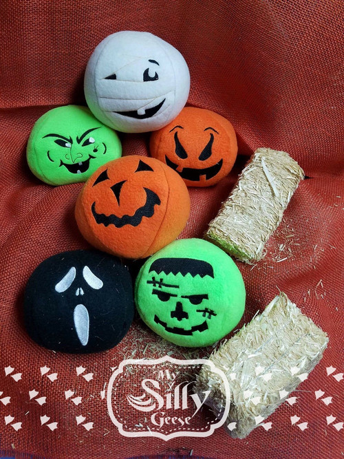 5x7 ITH Snowball Pumpkin Set - My Silly Geese