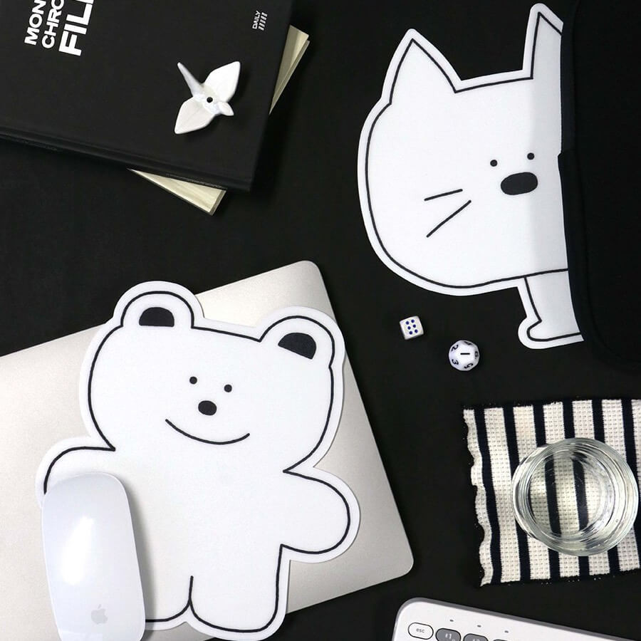 Iconic Doodle Mouse Pad 01-04: Non-Slip Grip & Smooth Glide