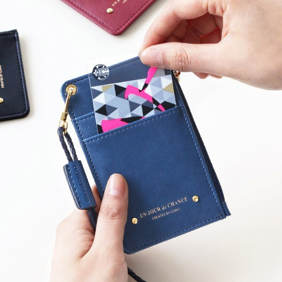 Iconic Un jour de chance zip up flat card holder - fallindesign